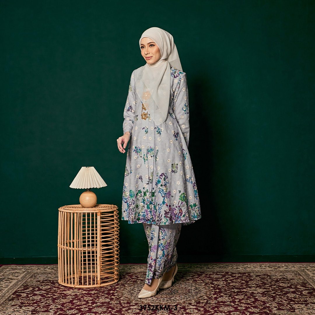 Kebarung Kalthom in Soft Blue (3952KKM-3) – Color Blast