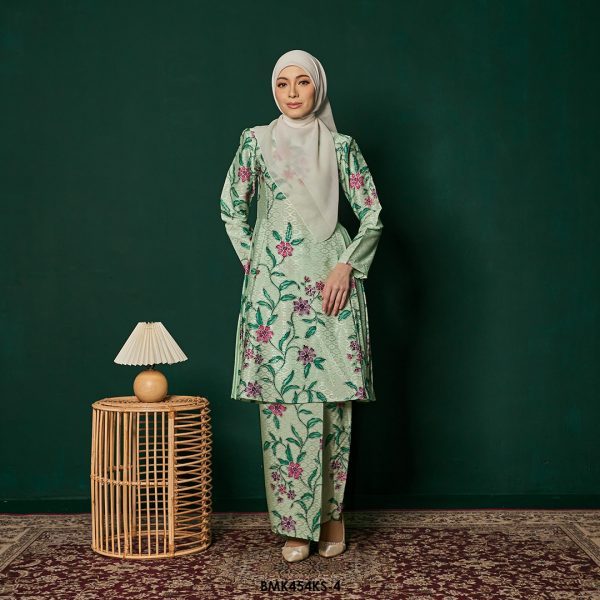 Juliana Kurung Batiq Mia in Mint Green (BMK455JK-4) – Color Blast